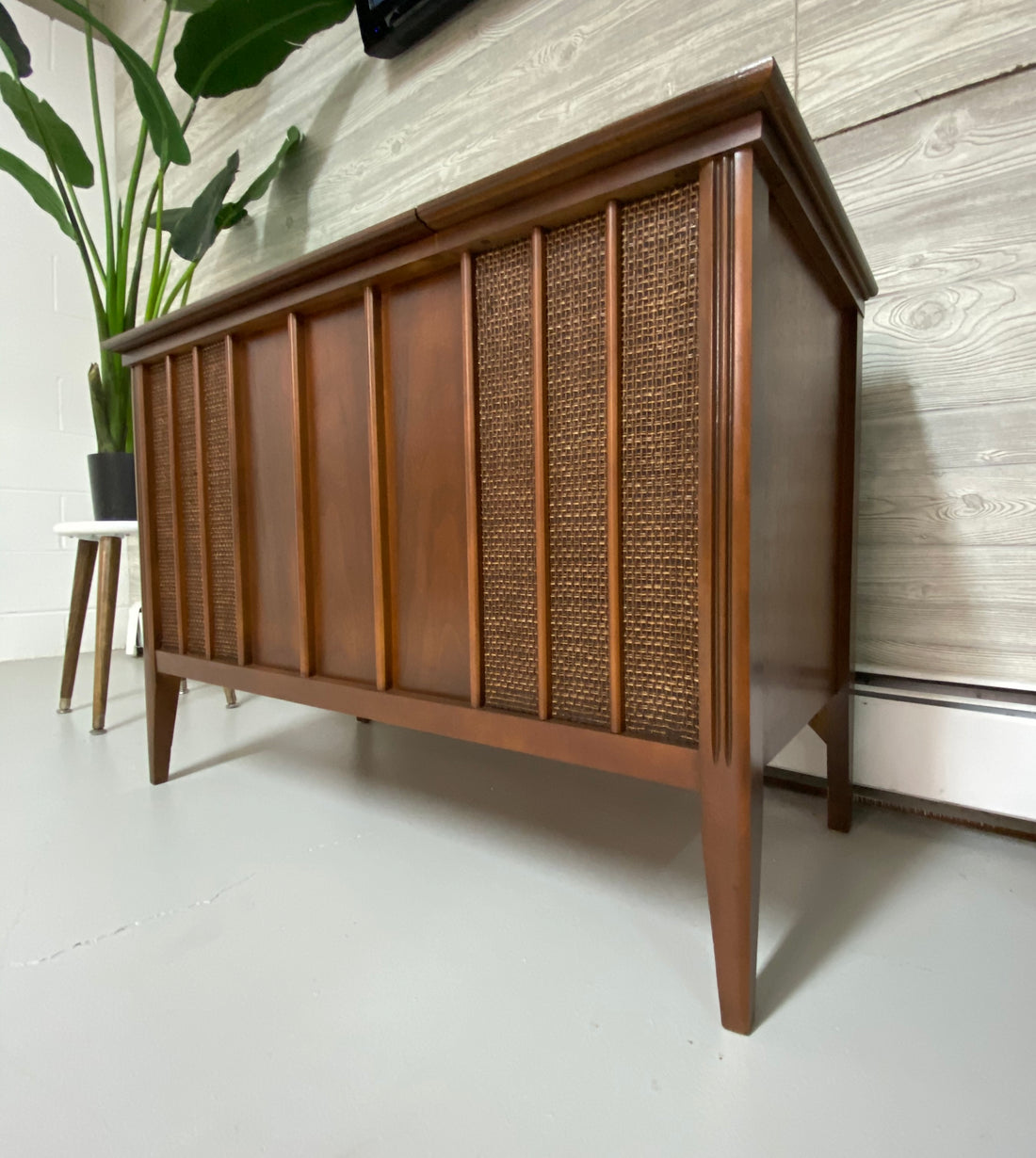 **SOLD OUT** ZENITH 60s Vintage Stereo Console Record... – The Vintedge Co.
