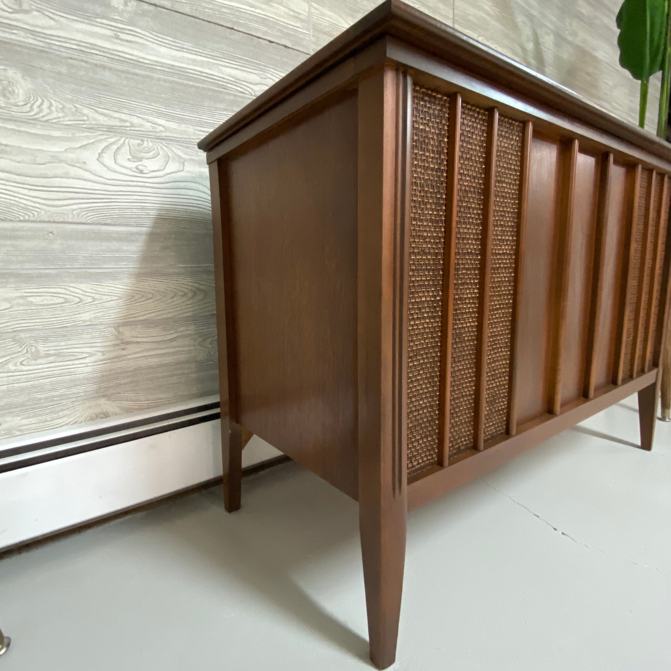 **SOLD OUT** ZENITH 60s Vintage Stereo Console Record... – The Vintedge Co.